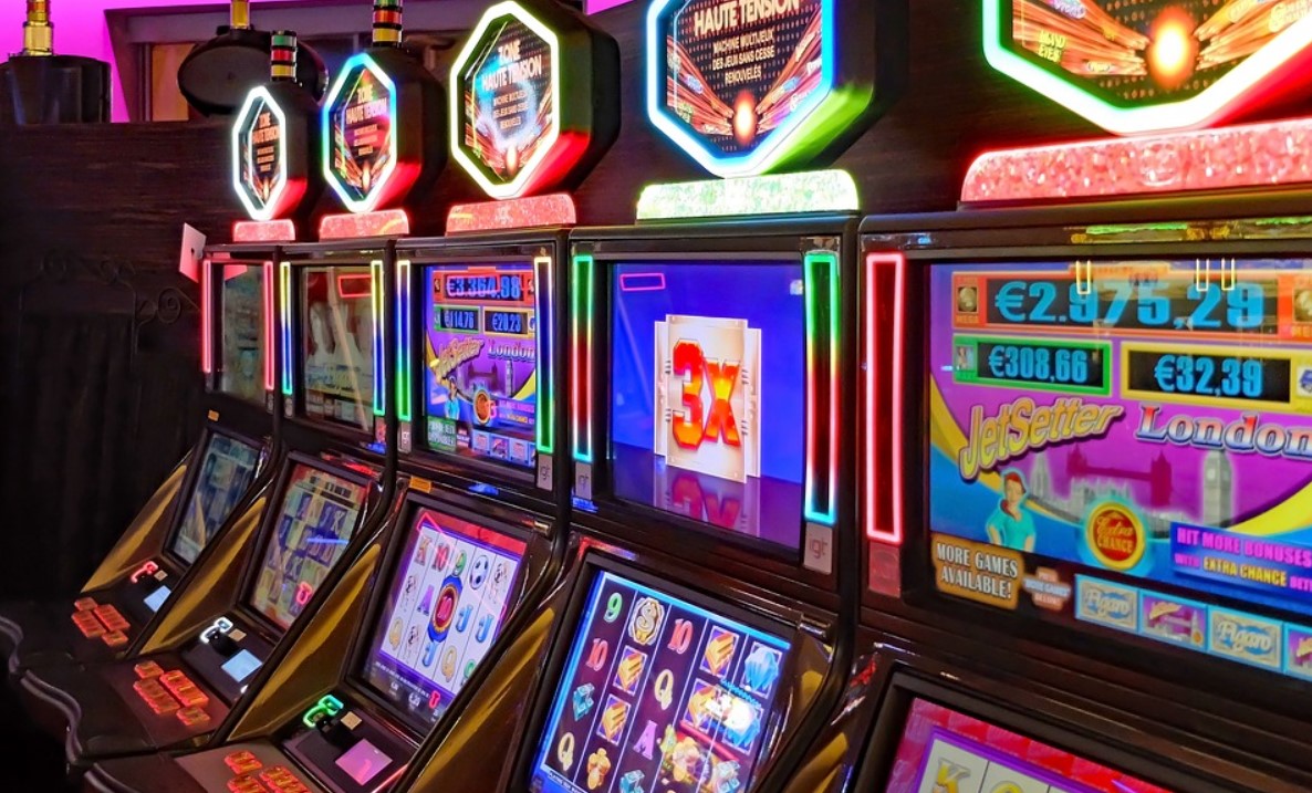 Top 10 Biggest Slot Machine Wins Ever: Incredible Jackpots
